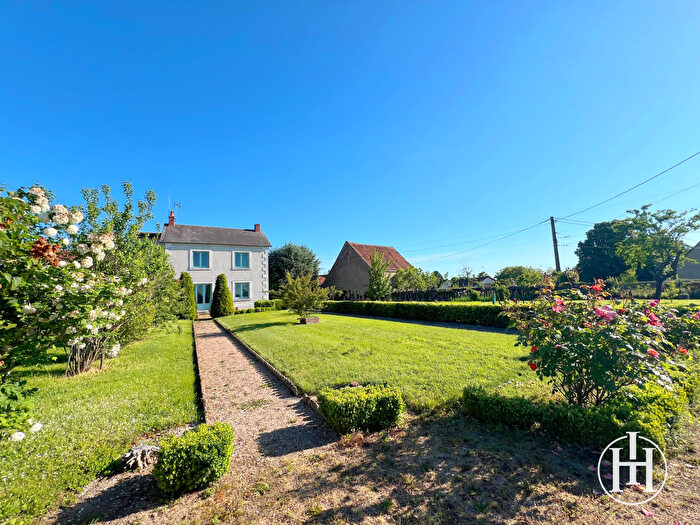 Maison à vendre - Orcenais - 5 pièces - 4 chambres