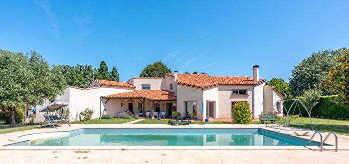 Maison à vendre - Villeneuve-sur-Lot, Sainte-Catherine - 11 pièces - 6 chambres