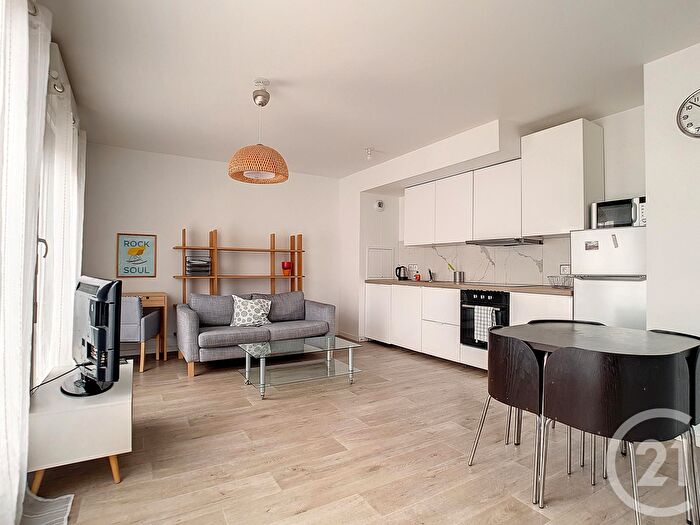 Appartement 2 pièces à Montmagny, Centre-ville, Carrières, à louer