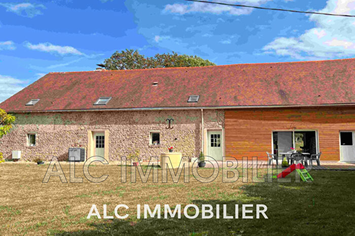 Maison 14 pièces à vendre à Neauphe-sous-Essai