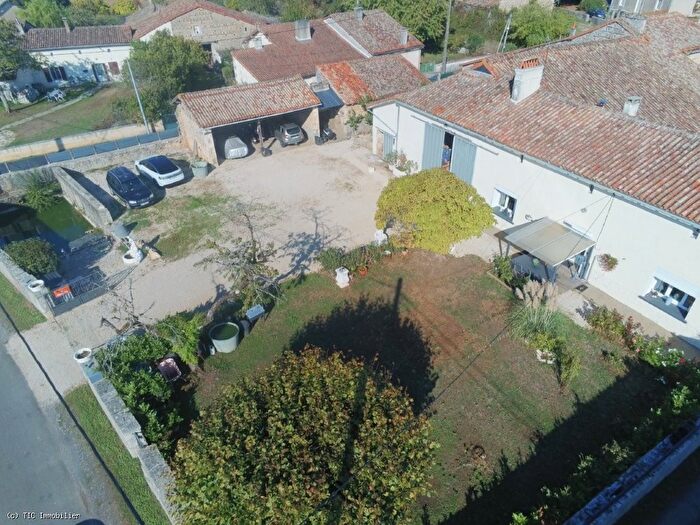 Maison 4 pièces à vendre à Blanzay