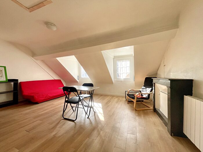 Appartement 1 pièce à Rouen, Vieux Marché, Cathédrale, à louer