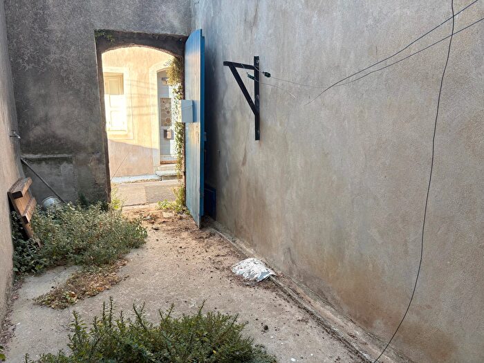 Bizanet : Maison 4 pièces à vendre