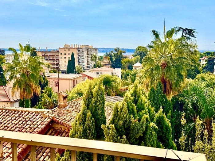 Appartement 3 pièces à vendre à Cannes, Pointe Croisette
