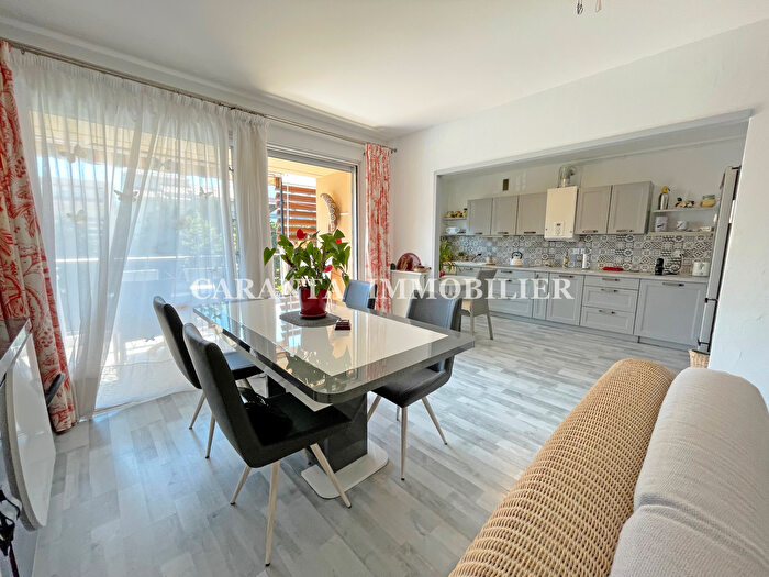 Appartement à vendre - Sainte-Maxime - 3 pièces - 2 chambres