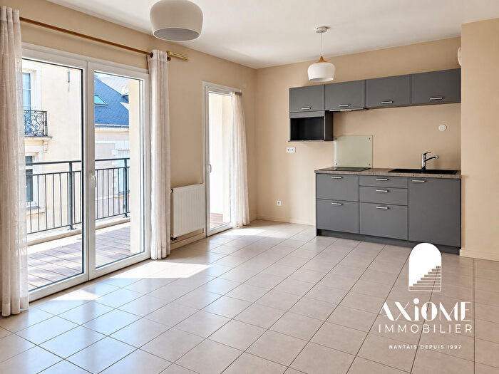 Nantes, Saint-Clément, Jardin des plantes, Caserne Lamoricière : Appartement 2 pièces à louer