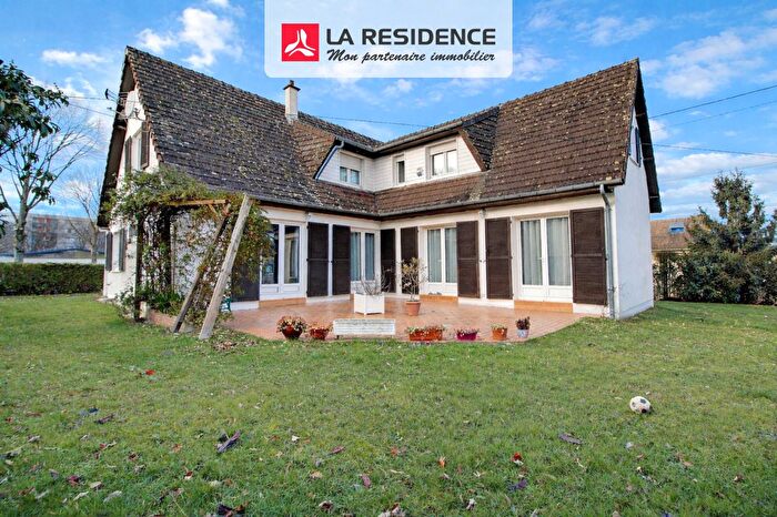 Maison à vendre - Saint-Étienne-du-Rouvray - 7 pièces - 5 chambres