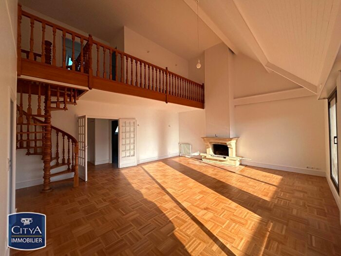 Appartement à louer - Quimper, Centre-ville - 3 pièces - 2 chambres