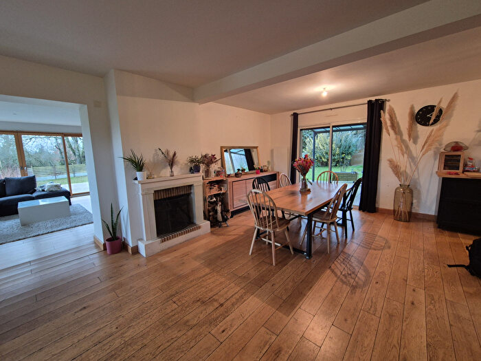 Maison à vendre - Saint-Aubin-du-Cormier - 6 pièces - 4 chambres