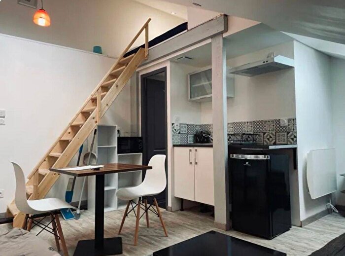 Appartement à louer - Carmes Sud, Orléans - 2 pièces