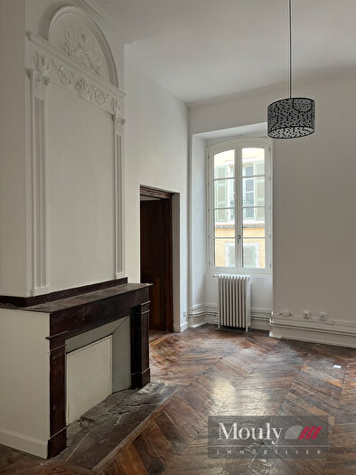 Appartement à louer - Cahors, Centre-ville - 2 pièces - 1 chambre