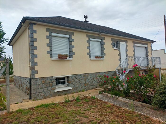 Villaines-la-Juhel : Maison 5 pièces à louer