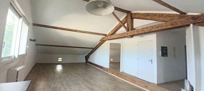 Appartement 3 pièces à Soual, à louer