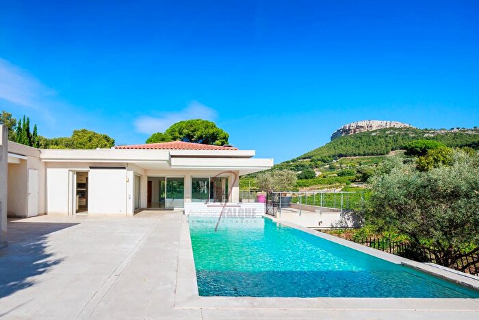 Maison à vendre - Cassis - 5 pièces - 4 chambres