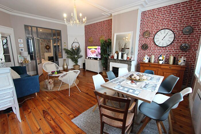 Appartement à vendre - Pau, Centre-ville - 4 pièces - 3 chambres