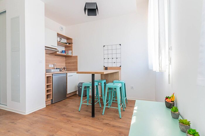 Appartement à louer - Loos - 1 pièce - 2 chambres