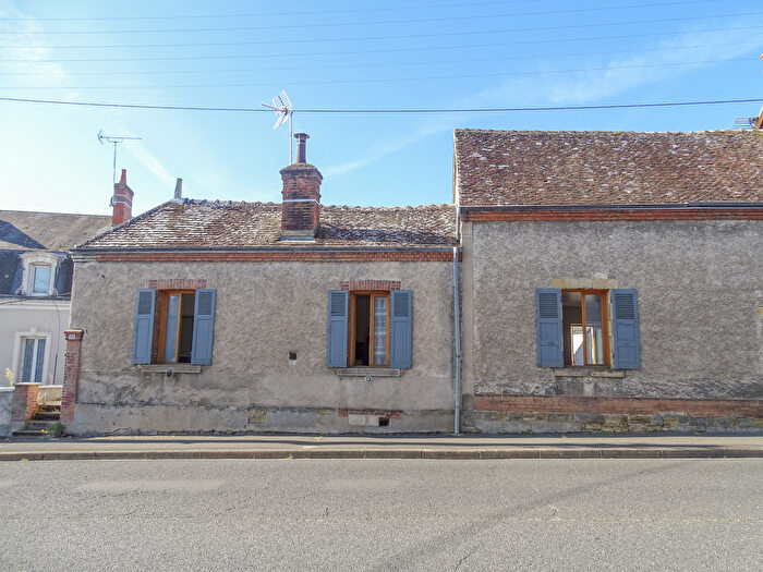 Châtres-sur-Cher : Maison 2 pièces à vendre