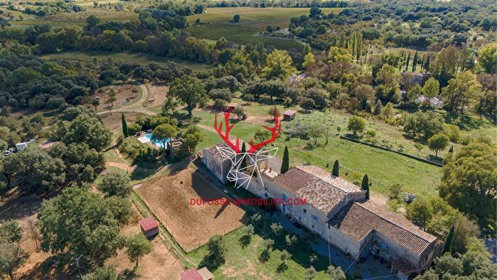 Maison à vendre - Nîmes - 15 pièces - 12 chambres