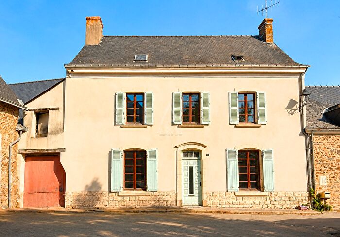 Maison 7 pièces à Saint-Denis-d'Anjou, à vendre