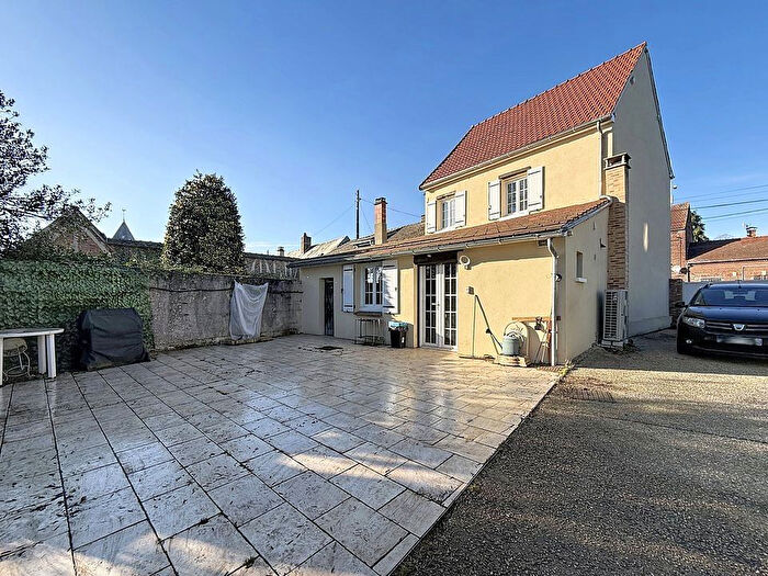 Maison à vendre - Chaumont-en-Vexin - 4 pièces - 3 chambres