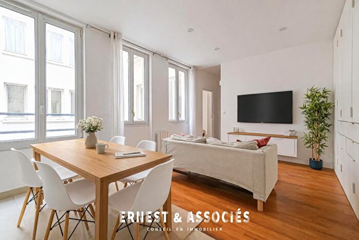 Appartement à vendre - Paris e , Porte Saint-Martin, Paradis - 2 pièces - 1 chambre