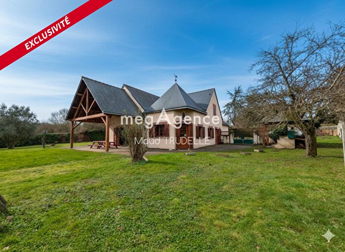 Maison à vendre - Saint-Saturnin - 14 pièces - 10 chambres