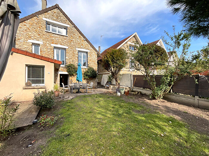 Maison à vendre - Triel-sur-Seine - 6 pièces - 4 chambres