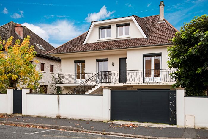 Maison à vendre - Brive-la-Gaillarde, Pont de La Bouvie, Gaubre, Estavel, Tujac - 6 pièces - 5 chambres