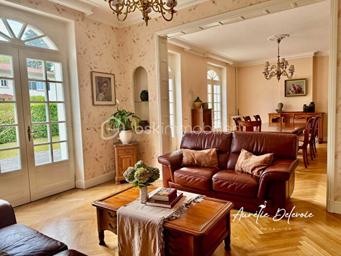 Maison à vendre - Aussillon - 7 pièces - 6 chambres