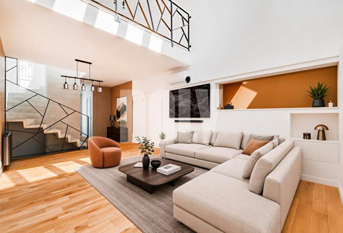 Maison 6 pièces à Puteaux, République, à vendre