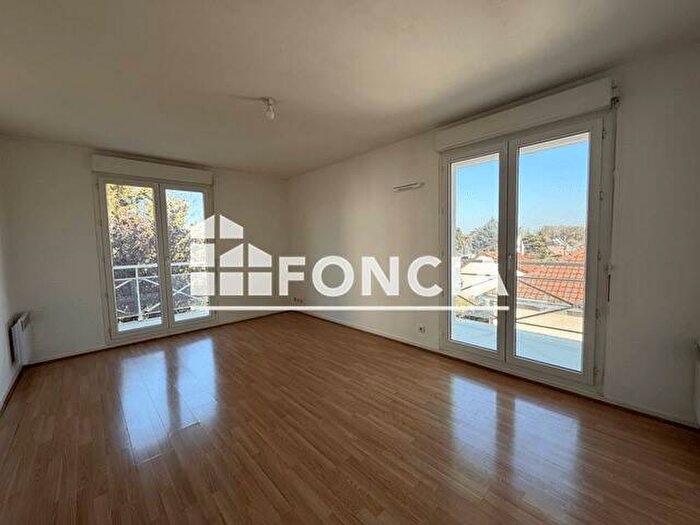Appartement à louer - Est, Luisant - 2 pièces - 1 chambre