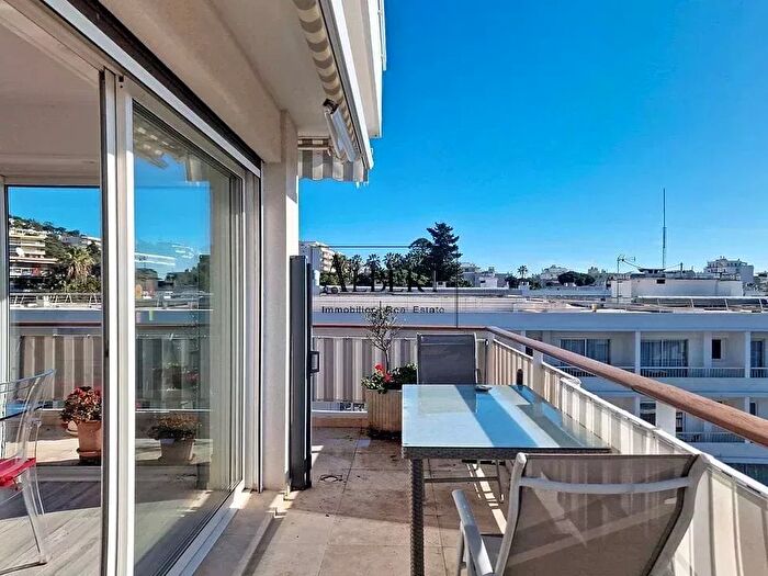 Appartement à vendre - Cannes, Pointe Croisette - 4 pièces - 3 chambres