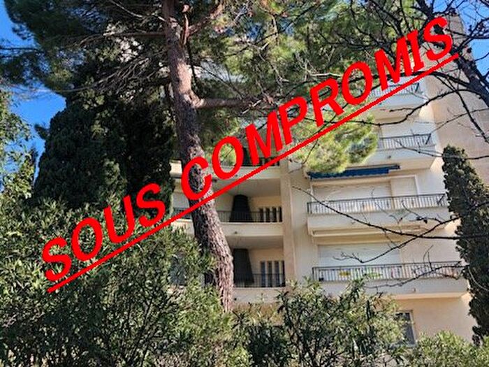 Appartement à vendre - Béziers, Champ de Mars - 3 pièces - 2 chambres