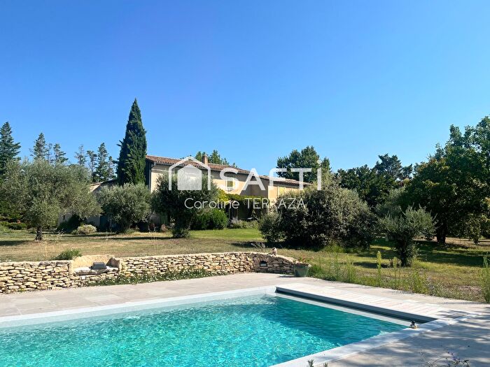 Cabrières-d'Avignon : Maison 10 pièces à vendre