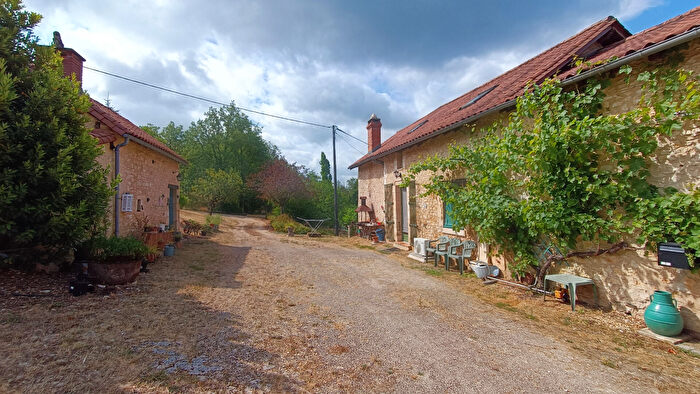 Maison à vendre - Cubjac - 4 pièces - 3 chambres