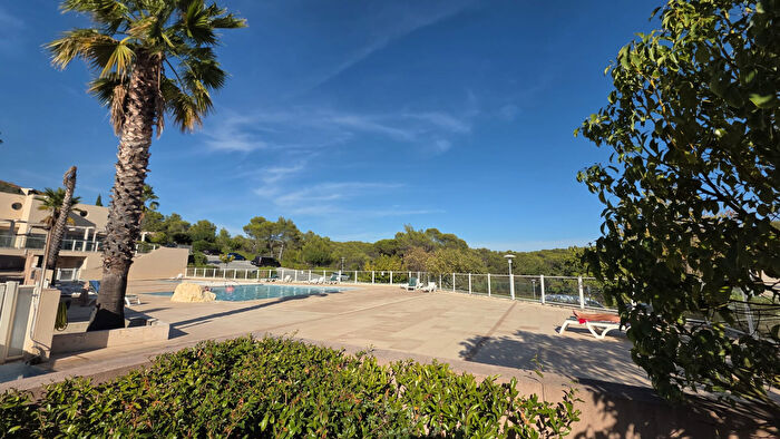 Roquebrune-sur-Argens, La Bouverie : Appartement 2 pièces à louer