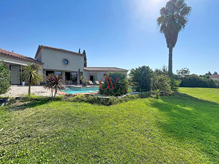 Saint-Féliu-d'Avall : Maison 5 pièces à vendre