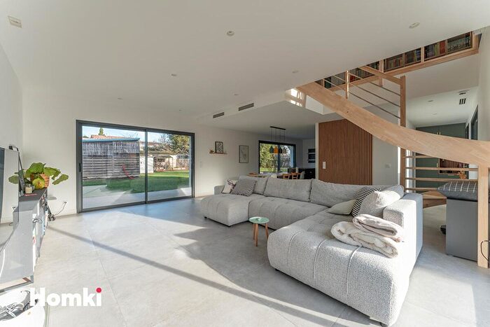 Maison à vendre - Mérignac, Capeyron - 6 pièces - 4 chambres