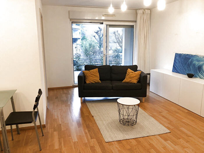 Appartement à louer - Strasbourg, Orangerie - 2 pièces - 1 chambre