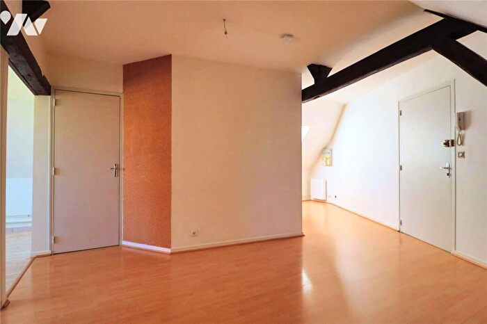 Appartement à louer - Troyes - 2 pièces - 1 chambre