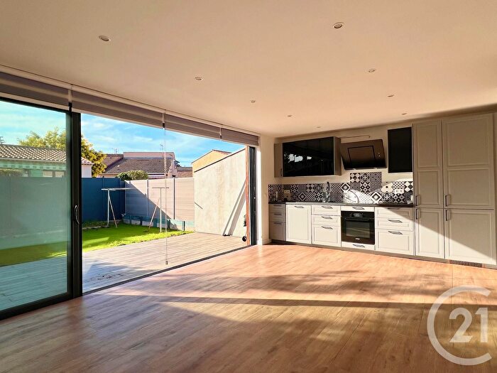 Maison à vendre - La Londe-les-Maures, Moulin-Vieux, Ondine, Mas dArgent, Stade Vitria - 4 pièces - 3 chambres