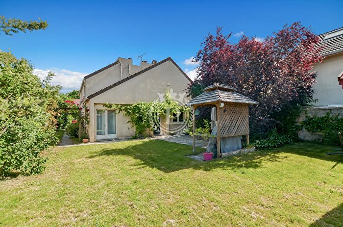 Saint-Prix : Maison 8 pièces à vendre