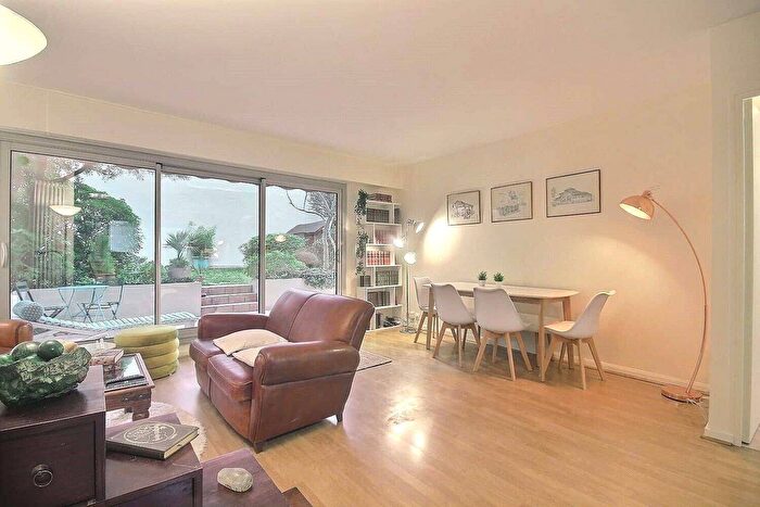 Appartement à louer - Aligre-Gare de Lyon, Paris ème arrondissement - 3 pièces - 3 chambres