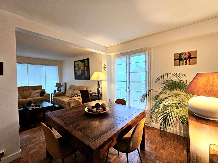 Appartement à vendre - Bois-Guillaume, LEglise - 5 pièces - 3 chambres