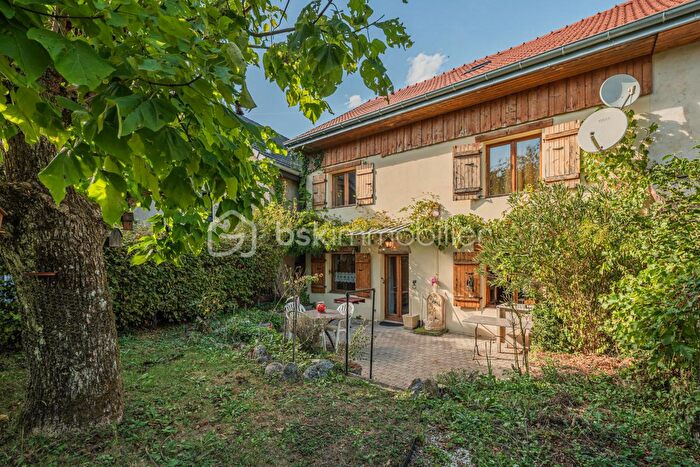 Maison 4 pièces à Sallenôves, à vendre