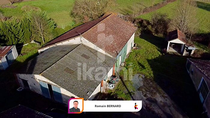 Maison à vendre - Flaugeac - 6 pièces - 4 chambres