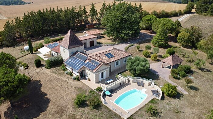 Maison 12 pièces à vendre à Auch