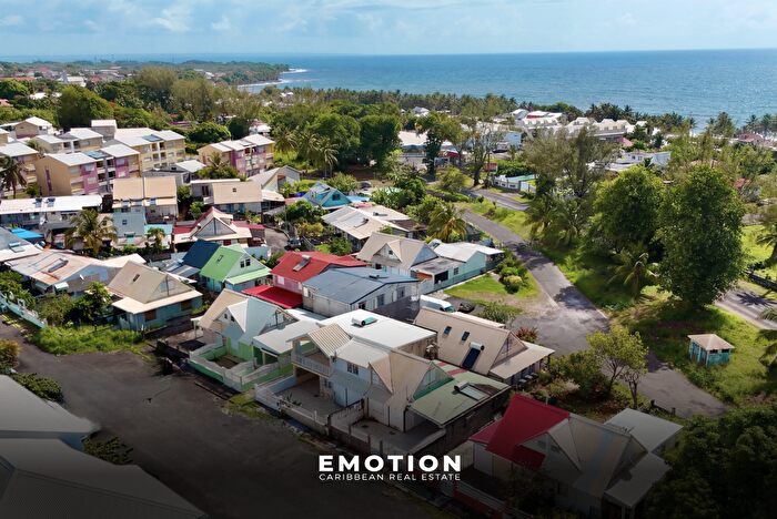 Maison à vendre - Capesterre-Belle-Eau - 4 pièces - 3 chambres