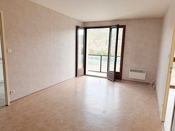 Appartement à louer - Villefranche-de-Rouergue, Ruelles, Radel, Teulel - 2 pièces - 1 chambre