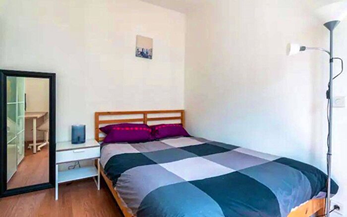 Appartement à louer - Vallée de Fécamp, Paris ème arrondissement - 1 pièce